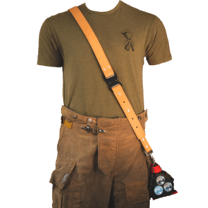 Leather Flashlight Strap (COBRA Buckle) - Axe and Awl Leatherworks